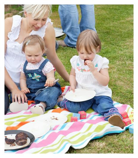 Packing the Perfect Picnic | Stay At Home Mum