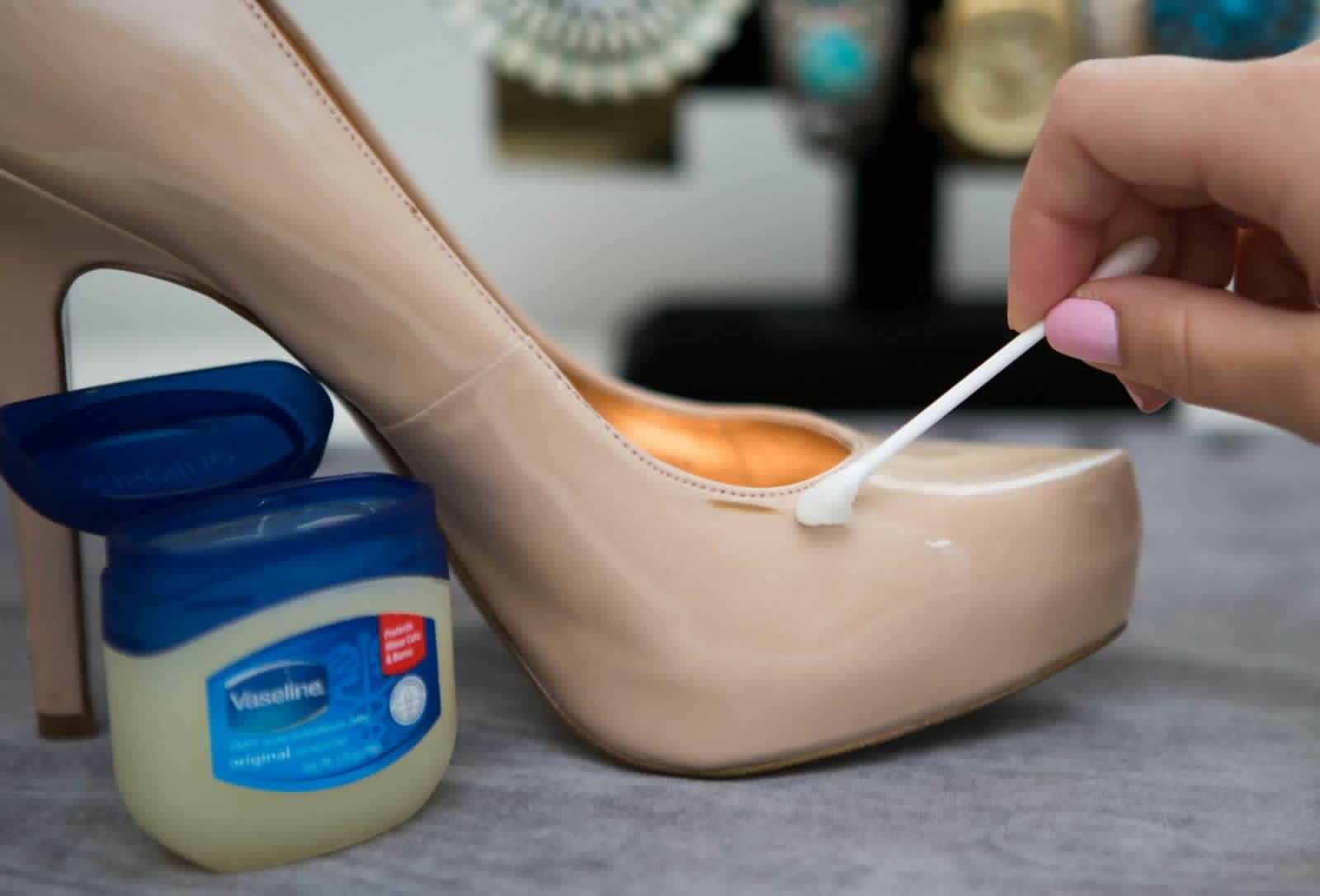 20 Amazing Uses For Vaseline You Probably Didn't Know