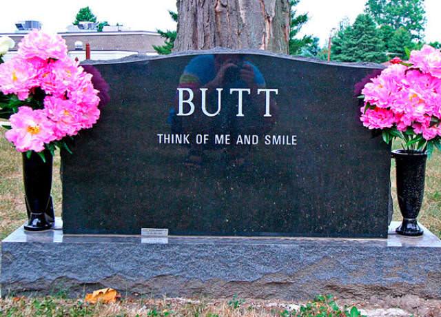 24+ Funny Gravestones (Because Humour Never Dies!)