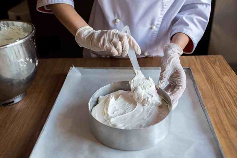 How To Bake The Perfect Cake